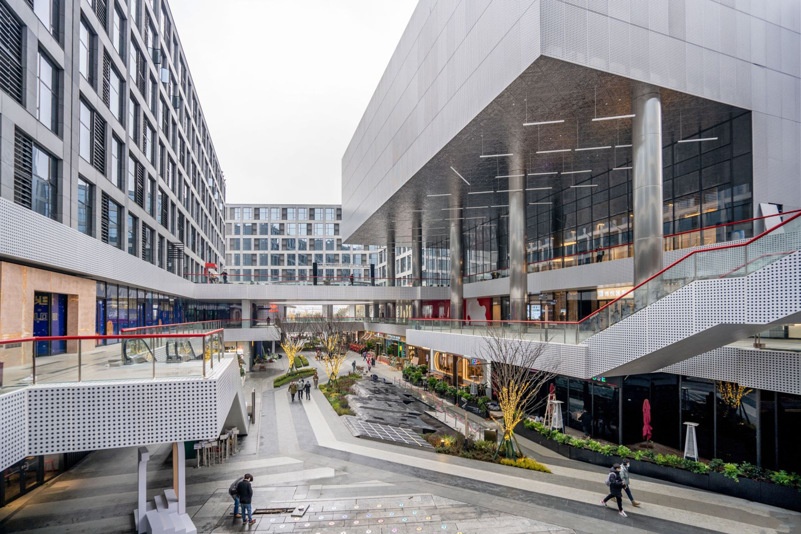 Starry Street Chengdu Wuhou - CLOU architects