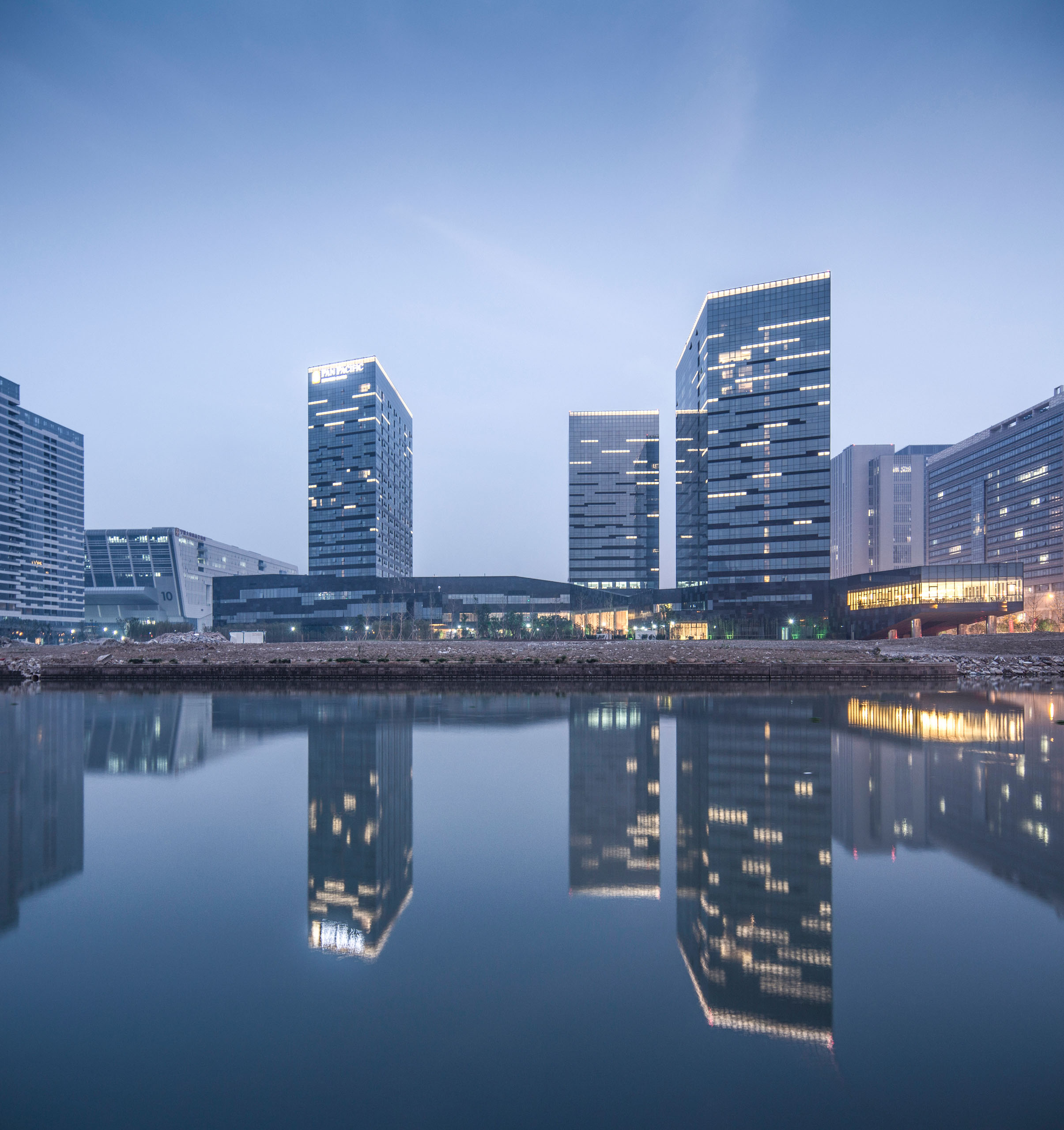 Pan Pacific Ningbo Hotel - CLOU architects